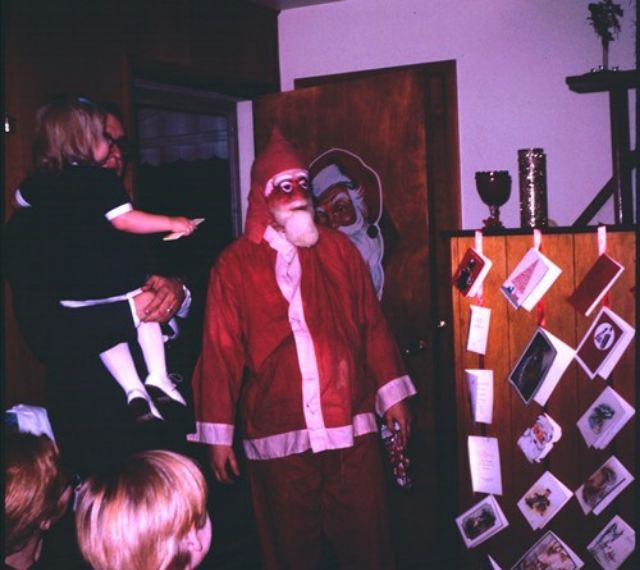 Merry Creepy Santas Christmas! 40 Disturbing Vintage Santa Claus Photos ...