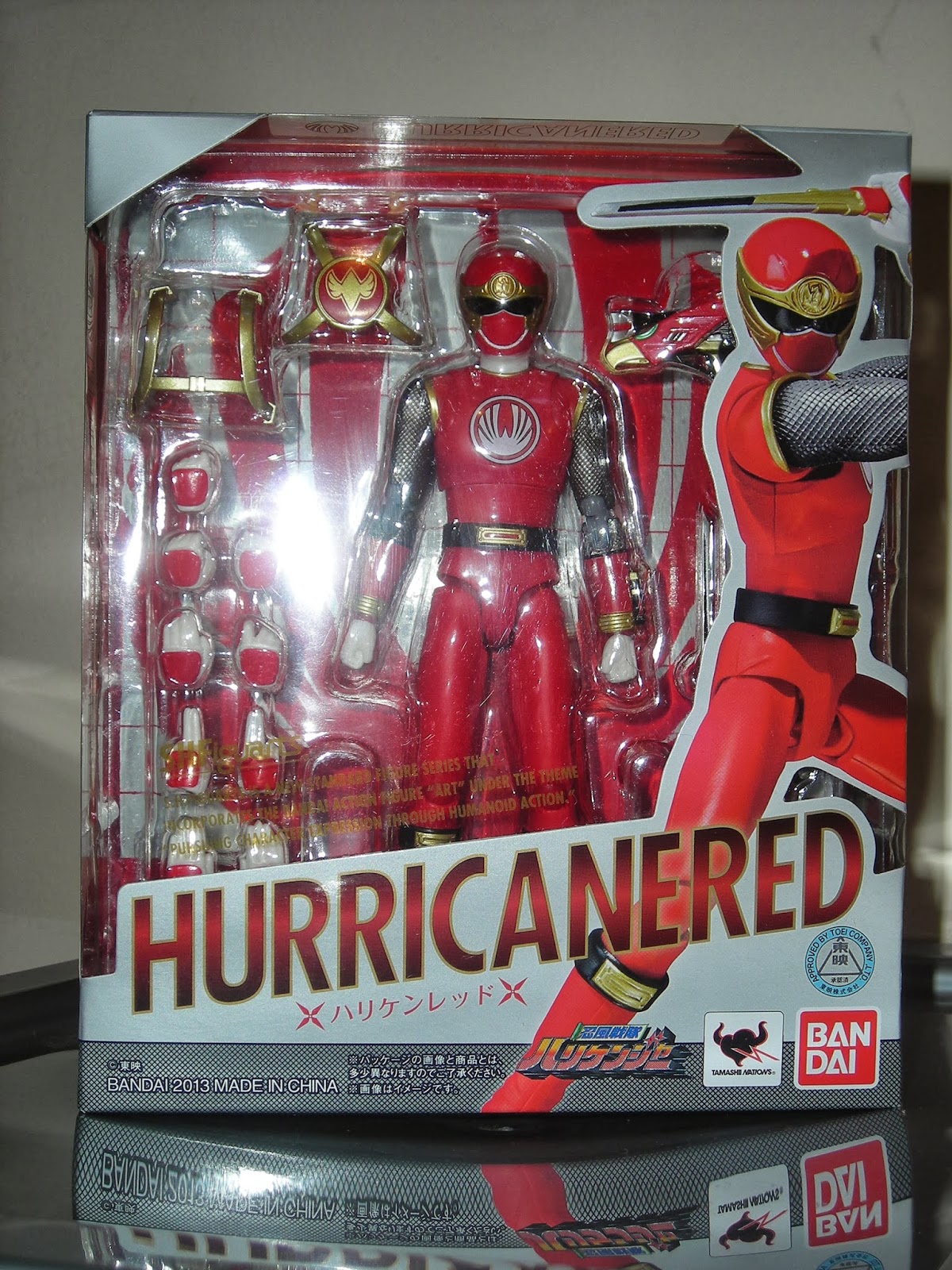 My Shiny Toy Robots: Toybox REVIEW: S.H. Figuarts Hurricane Red