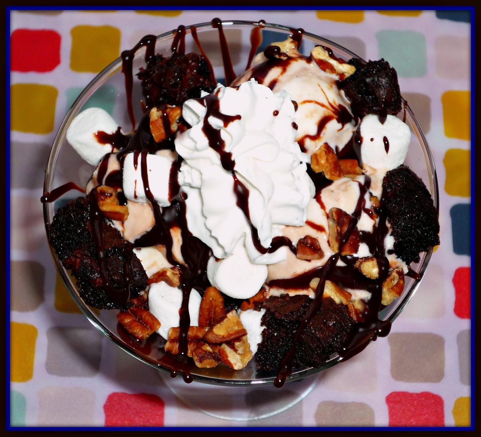 Mom's Favorite Recipes #SundaySupper...Featuring Rocky Road Brownie ...