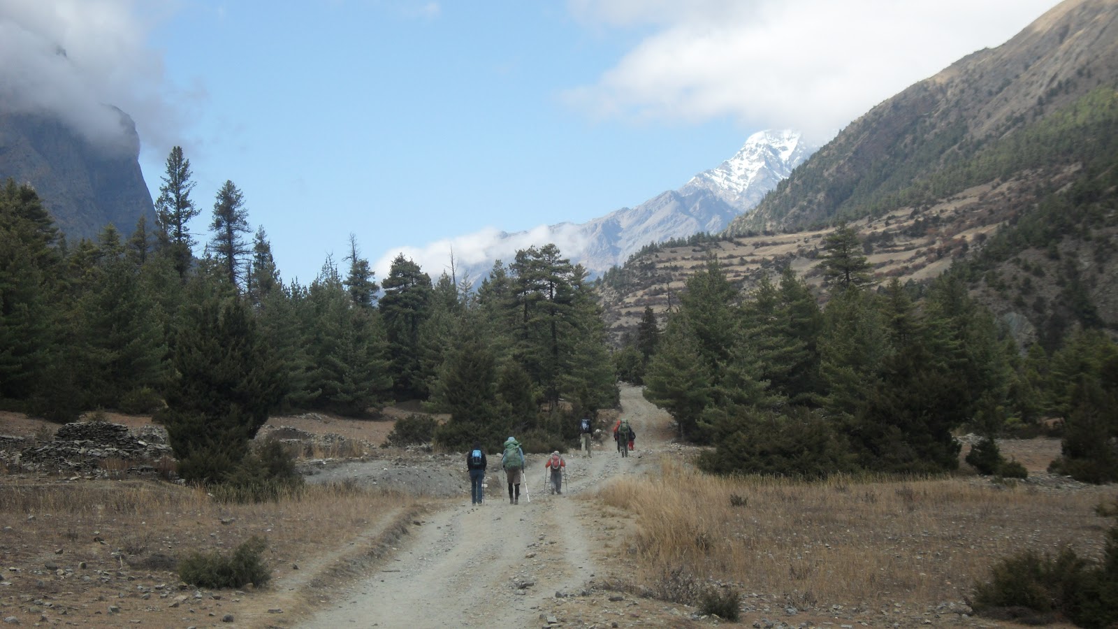 Nepal Trekking and Tour: Annapurna Machhapuchhre Model Trekking