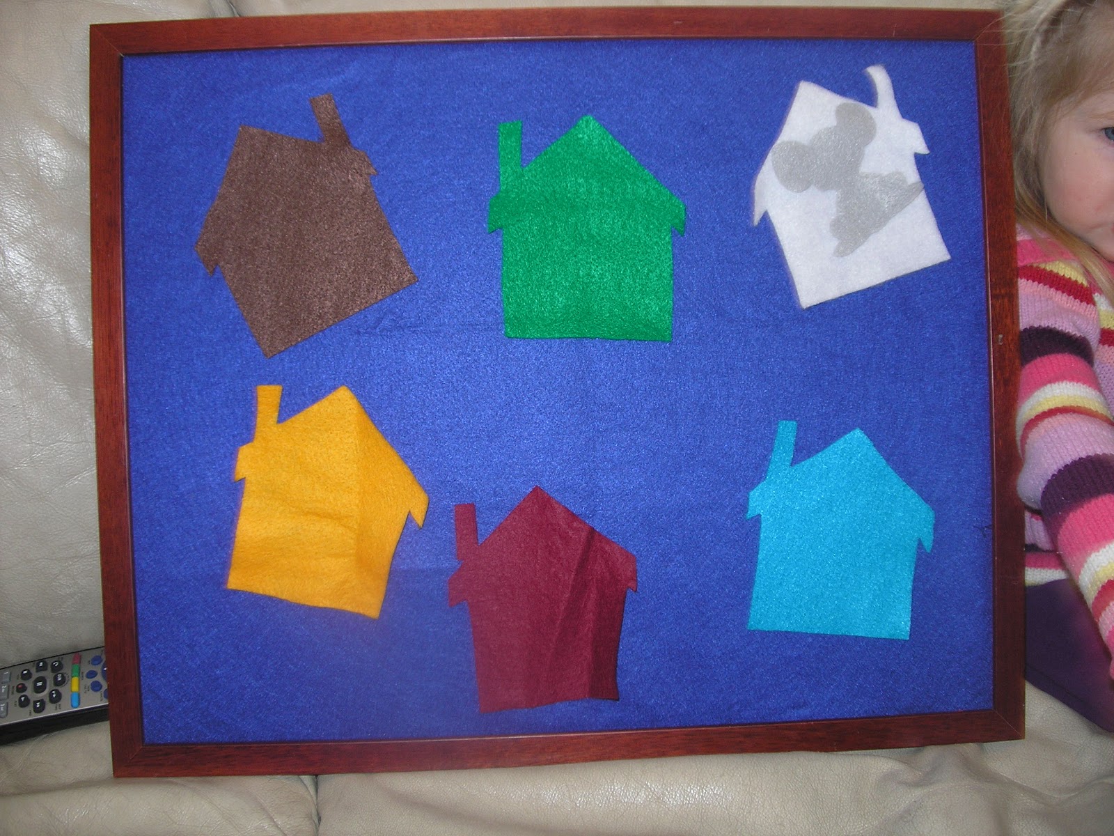 Create with Kiddos: Easy Peasy felt board (and game!)