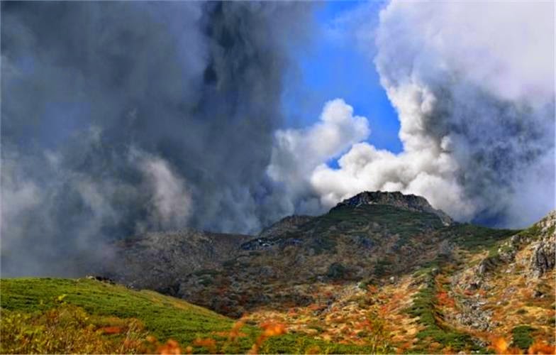 ΣΦΟΔΡΗ ΕΚΡΗΞΗ ΣΕ ΗΦΑΙΣΤΕΙΟ ΣΤΗΝ ΙΑΠΩΝΙΑ... ΜΙΑ ΝΕΚΡΗ ΚΑΙ 30 ΤΡΑΥΜΑΤΙΕΣ ...