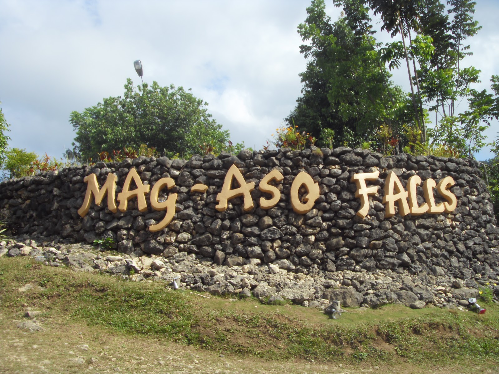 World of the New Generation: Mag-Aso Falls