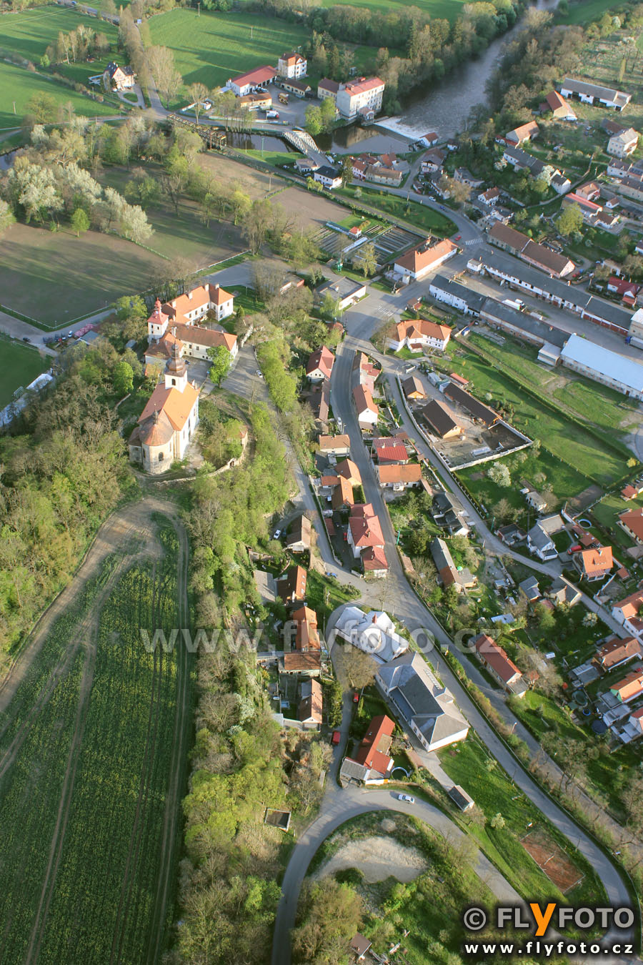 FLyFOTO letecká fotografie a video: Horky nad Jizerou