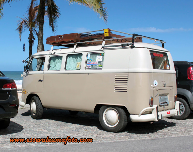 Registros Automotivos do Cotidiano: VW Kombi Motorhome 1971