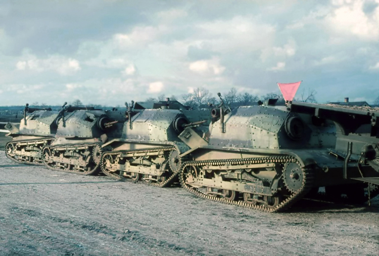 The Mirror: Rare Colorful Photos of Hitler