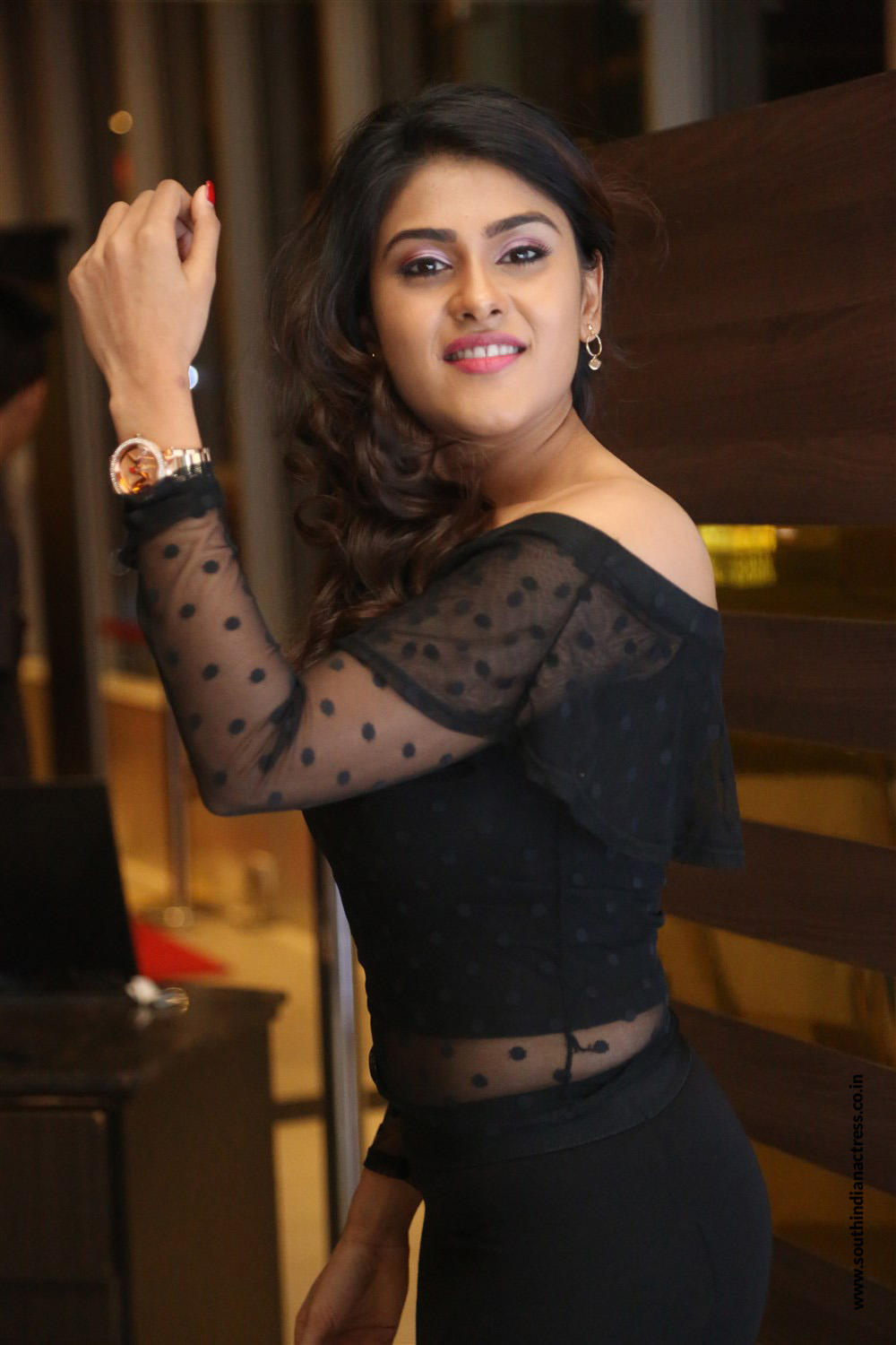 Naira Shah stills at E Ee Movie Premiere Show in Cinemax - South Indian ...