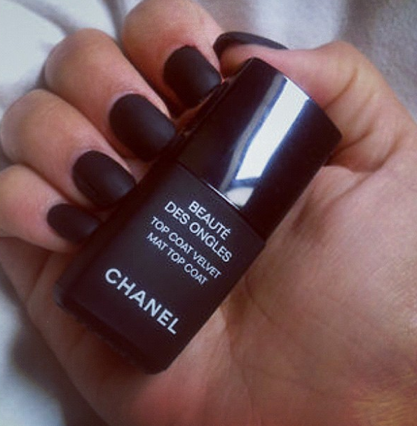 Siyah Mat Oje Üzerine Siyah French | moda