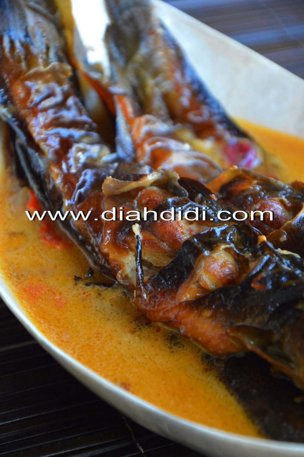 Diah Didi's Kitchen: Resep Mangut Lele Asap Khas Yogya