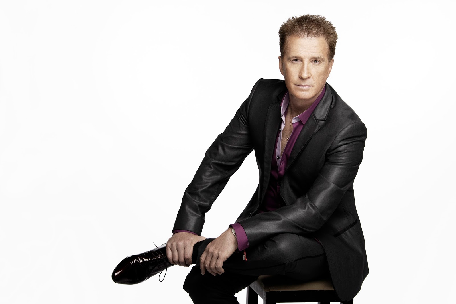 Emmanuel regresa al país con sus éxitos de "Toda la Vida" - DESDE LA RED