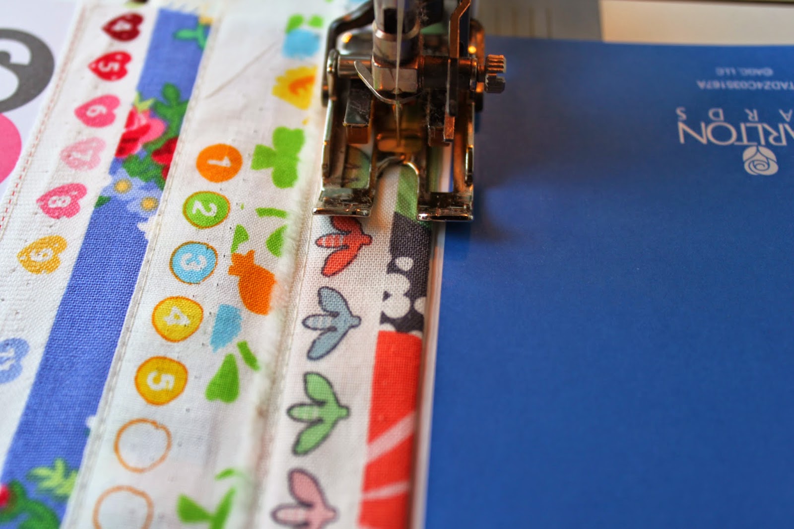 Lollyquiltz: Selvage and Paper