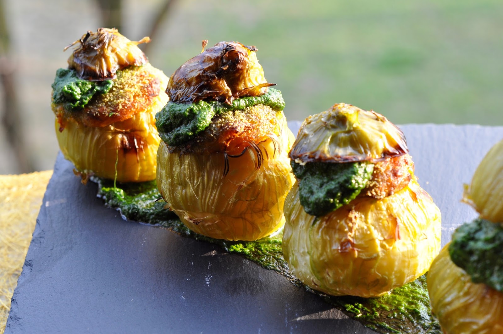 Parole Vegetali: Cavolo rapa ripieno di verdure al forno con pesto di ...