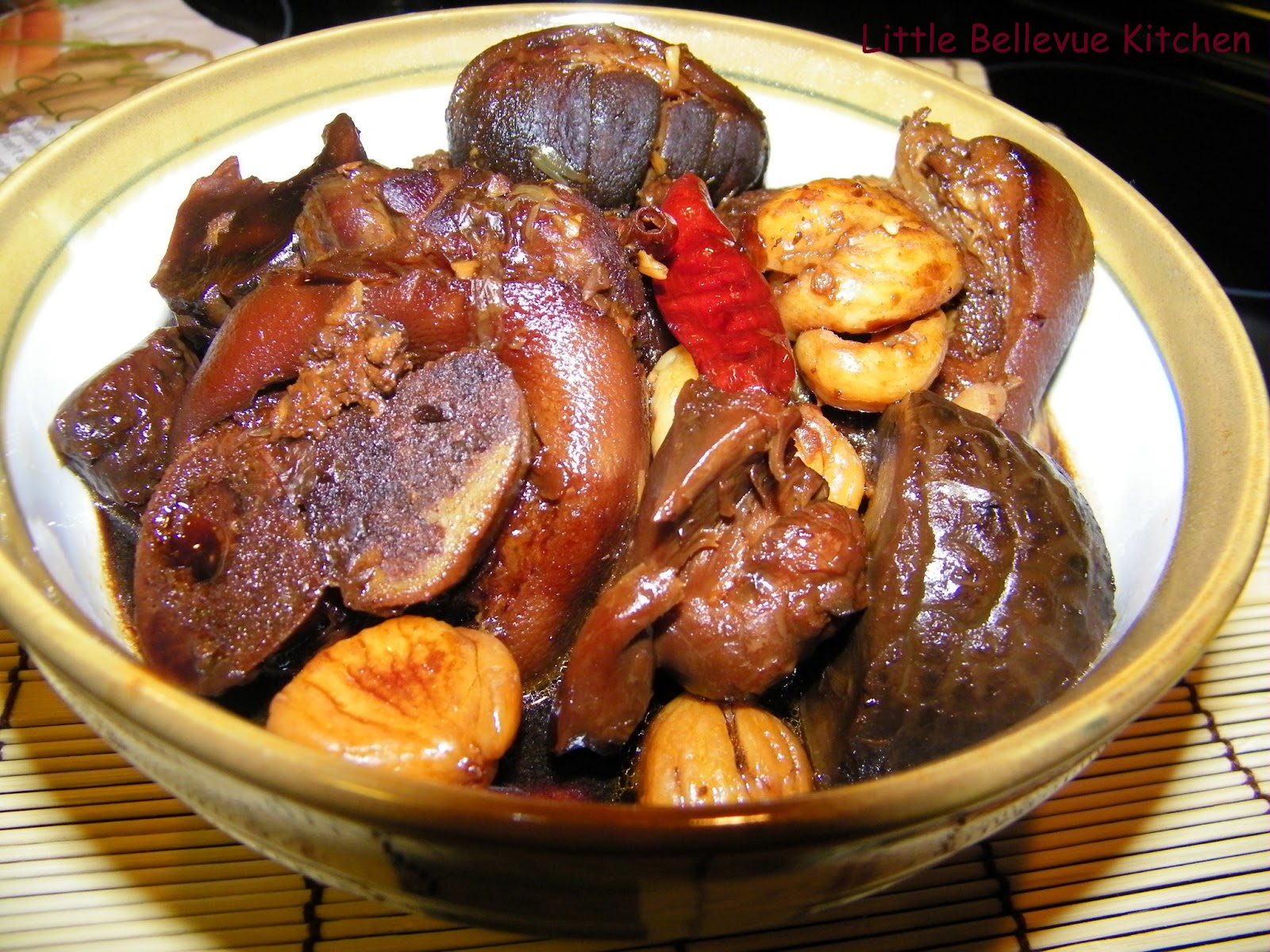 Little Bellevue Kitchen: Braised Pig's Trotters with Chestnuts