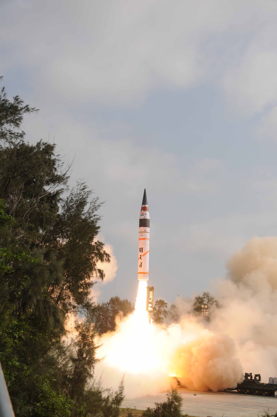 Tarmak007 -- A bold blog on Indian defence: Agni-V warms up for ...