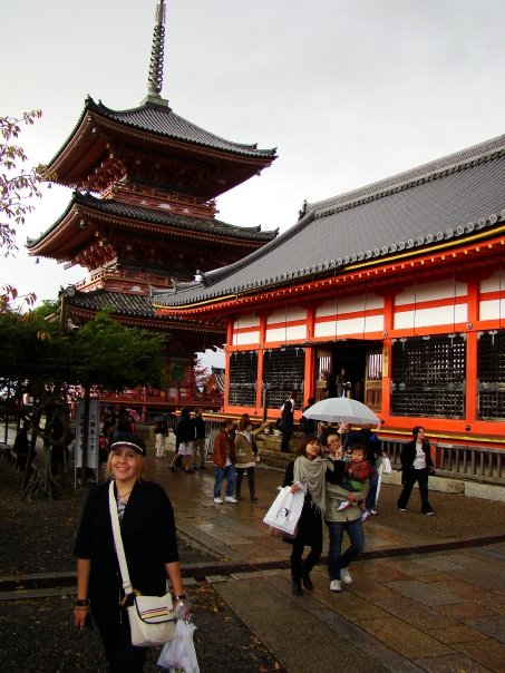 Let's Learn Japanese 日本語を勉強しましょう: Japanese Beautiful Pagodas