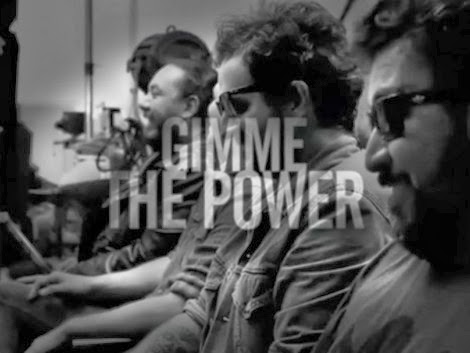 Mundo Pelusa.: Gimme The Power