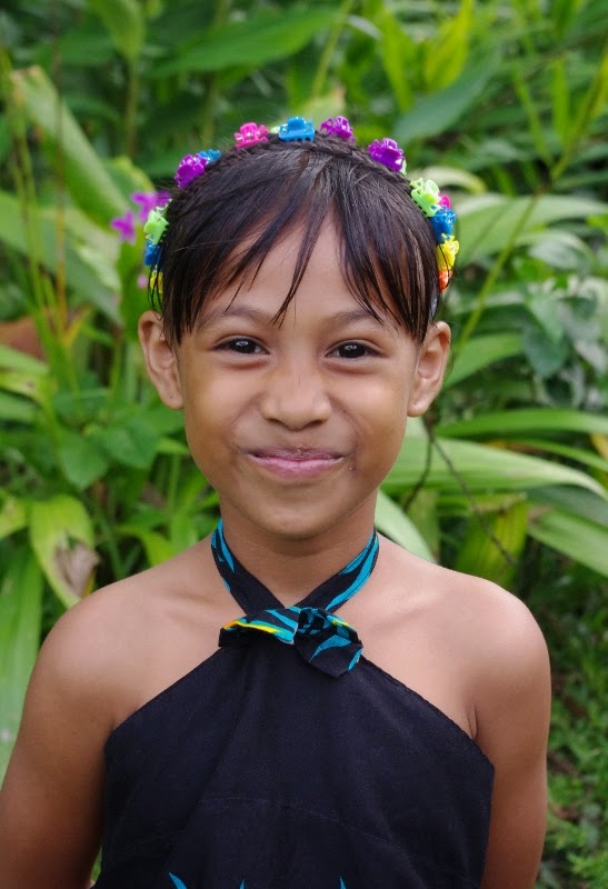 Braids & Hairstyles for Super Long Hair: Micronesian Girl~ Perfect ...