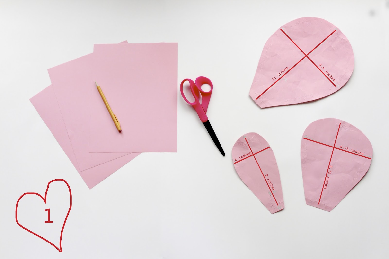 PARTYLISS DIY Crepe Paper Roses PARTYLISS DIY Crepe Paper Roses