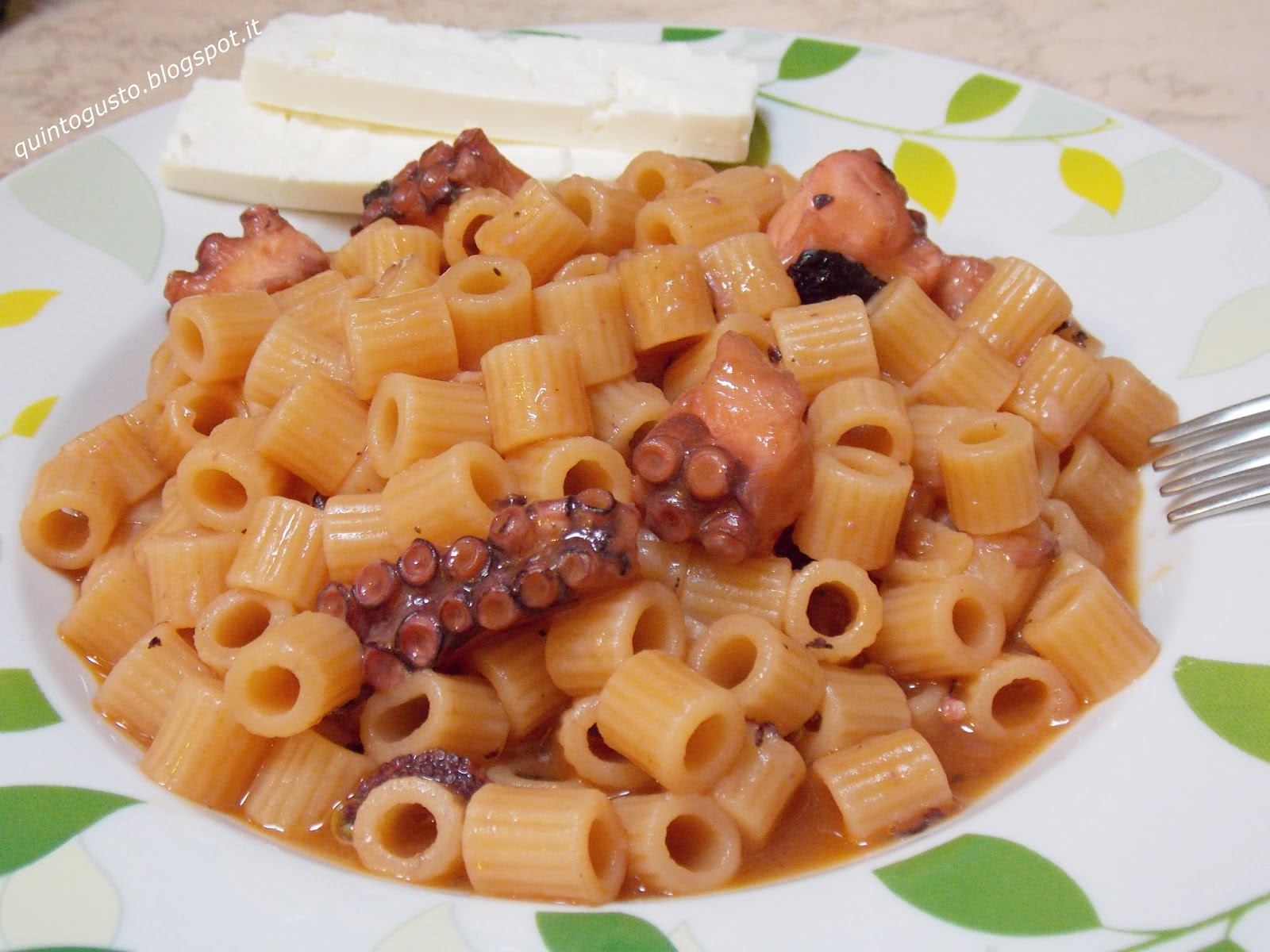 Polpo con pasta corta | Apriti Sesamo - Cucina greca e non solo