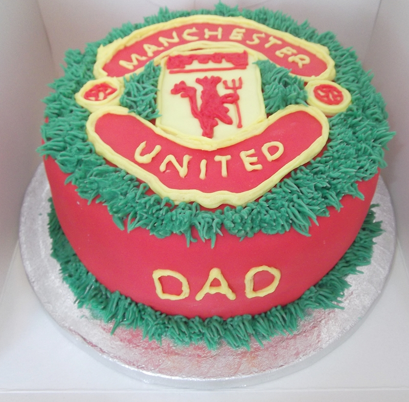Cakes by Laura May: Manchester United Cake