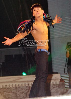 MILO Sports: #BENCH30: Enchong Dee for BENCH, NIKE and DC Shoes