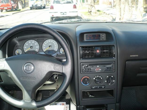 TodoCHEVROLET: Sobre el Astra GL 2.0 8v.