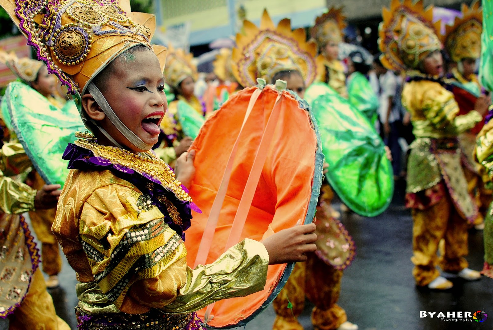 Byahero: Tribu Himag-Ulaw: 2014 Gayon Bicol Festival of Festivals champion