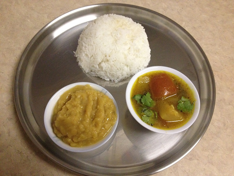Sorakaya Dappalam(pulusu) / Bottle gourd in tamrind sauce