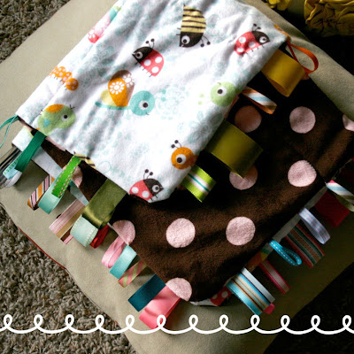 sei lifestyle: Make Your Own Taggy Blanket