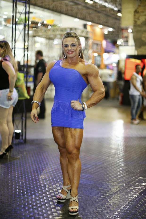 Bicampeã brasileira de bodybuilder impressiona na "Arnold Classic Brasil".
