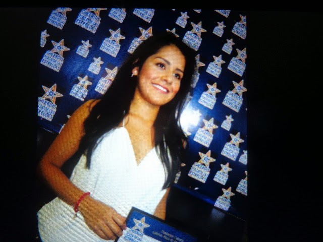 internautaSOY: ABRIL RIVERA EN PLAZA DE LAS ESTRELLAS