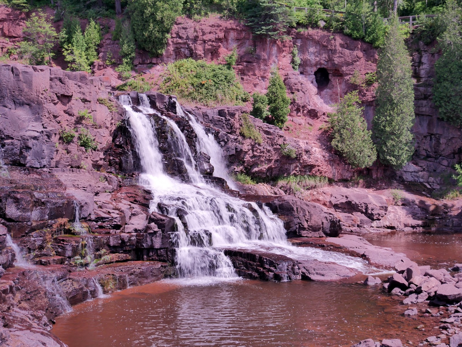 American Travel Journal: Waterfalls of Gooseberry Falls State Park