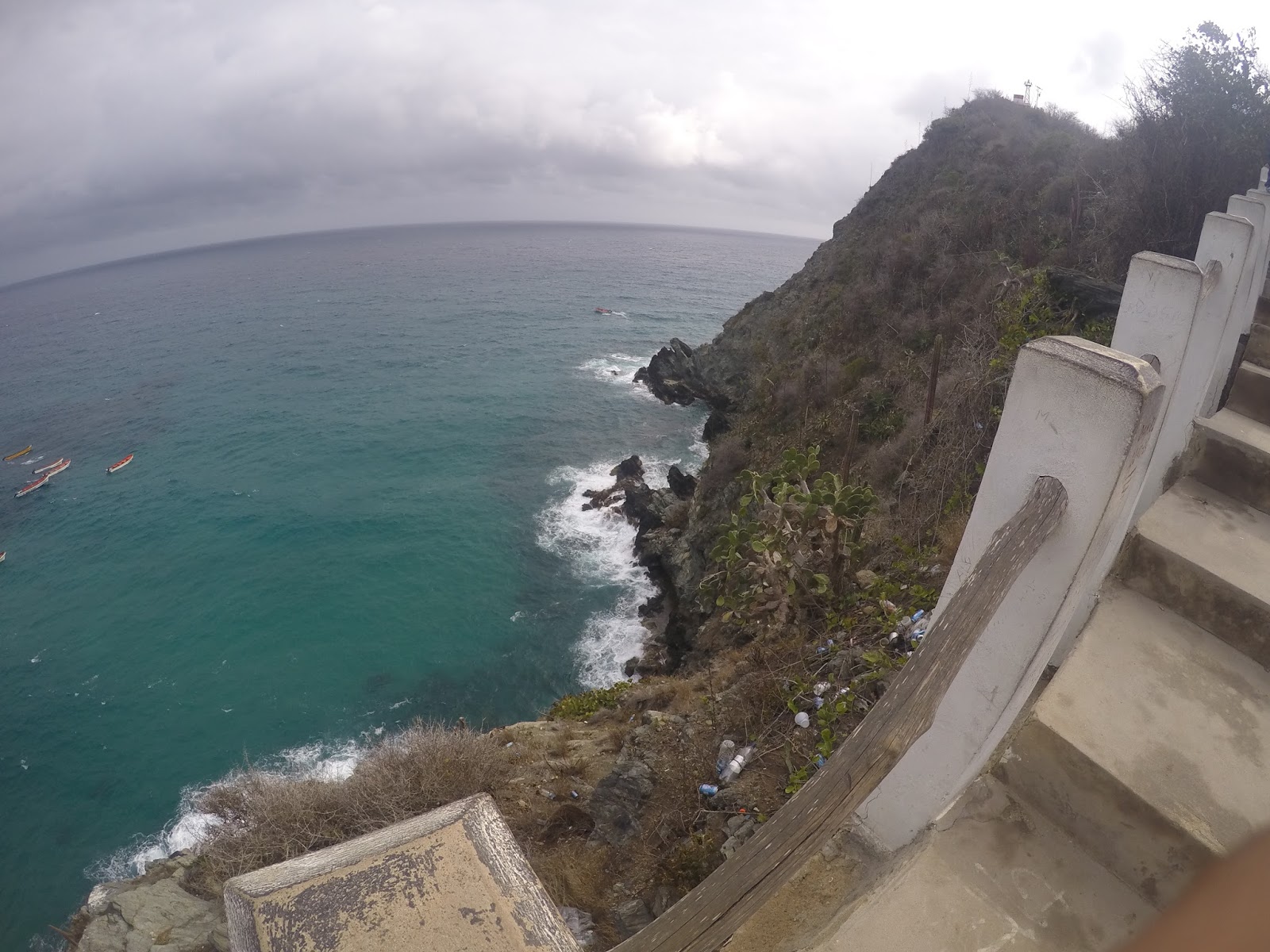 Comenzando el camino. : CHORONI- BAHÍA DE TUJA