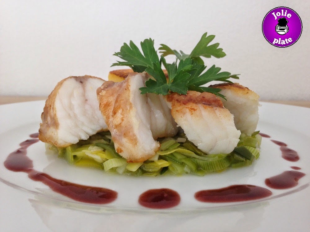 Jolie Plate: Filet de barbue poêlé, polenta et fondue de poireau, sauce ...