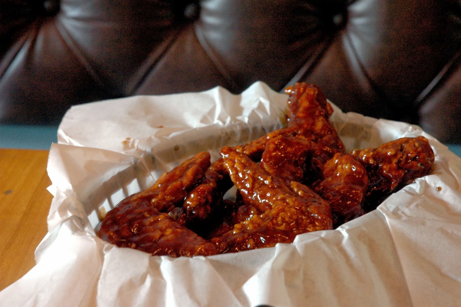 DUDE FOR FOOD: Wings Over City Golf: Frankie's New York Buffalo Wings
