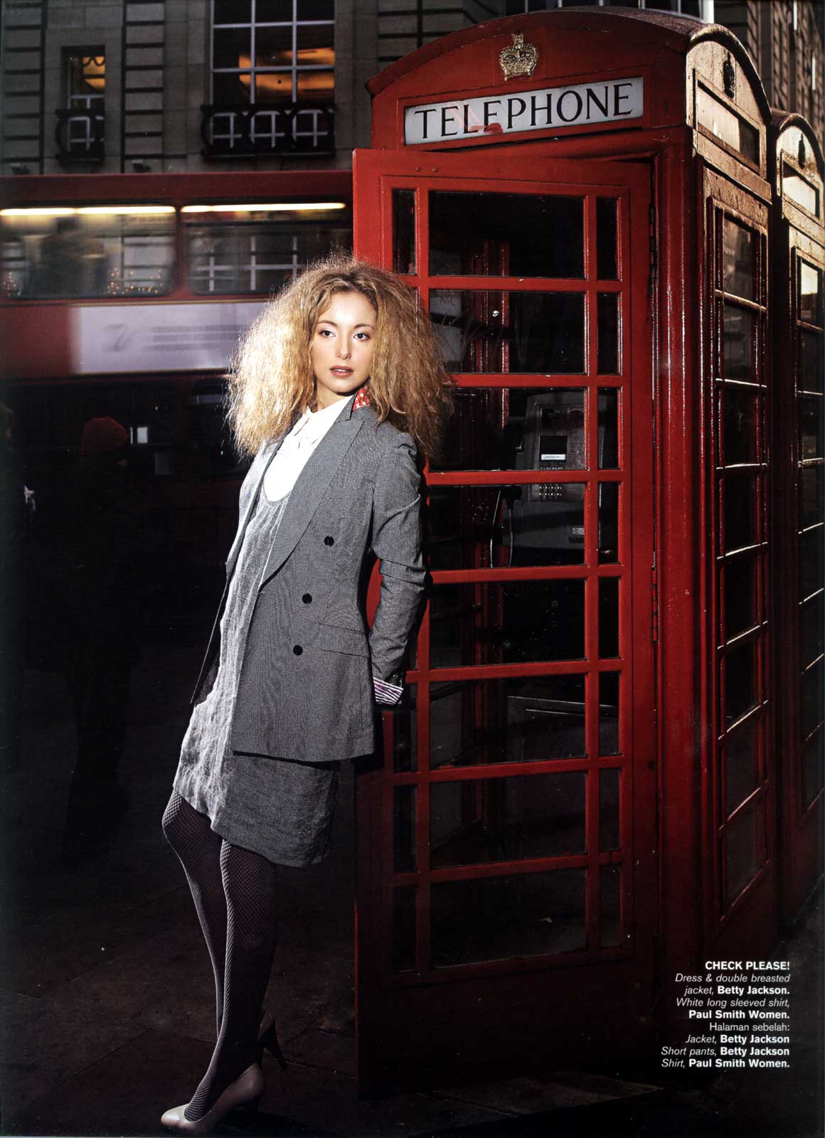 Models and Celebrities Pictures: A Little Girl in London