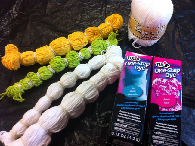 HOW TO: DIY Tie Dye Yarn - Crafty Chica