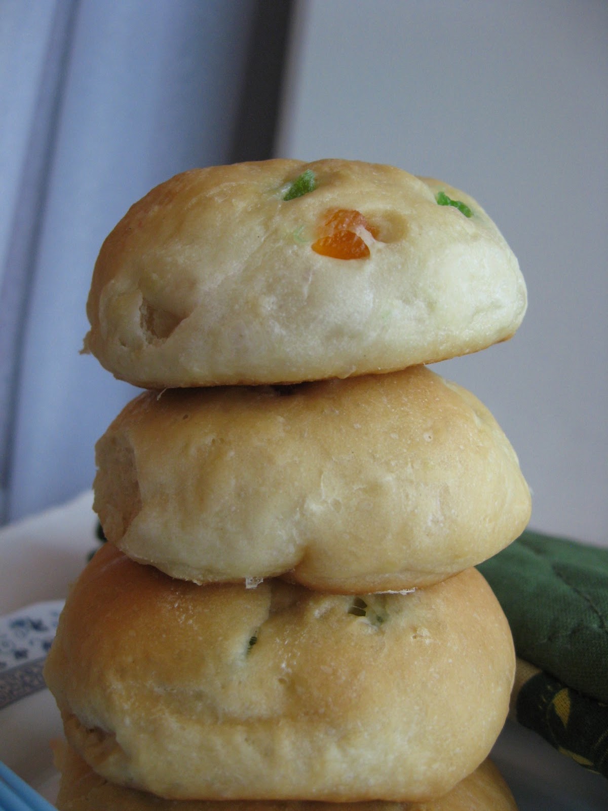 Cooking Up Something Nice: Fruit Buns - a great way to start the day