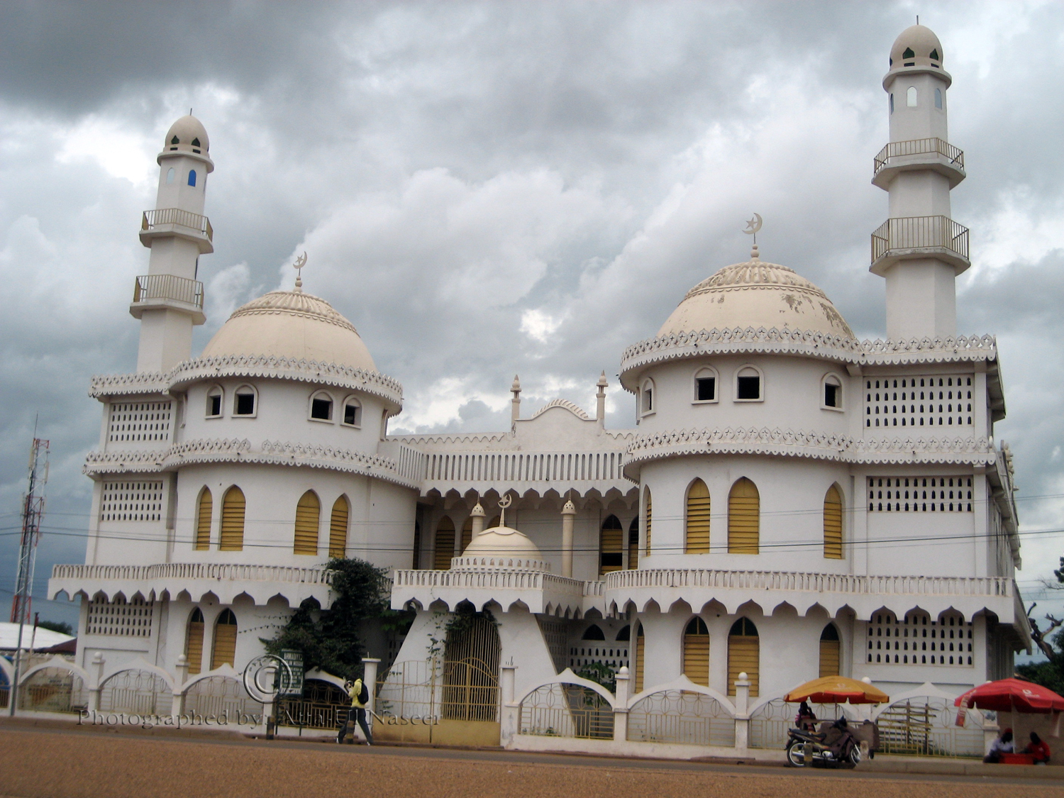 Ahmadiyya Buildings & Structures: Ahmadiyya Muslim Mosque Tamale Ghana