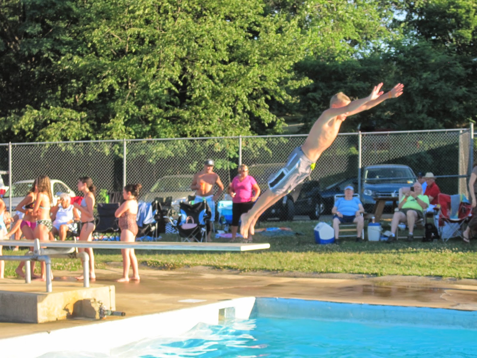 Koons Pool News: 4th of July at Koons