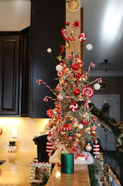 Designs by Pinky: My Christmas Kitchen and Kitchen Tree