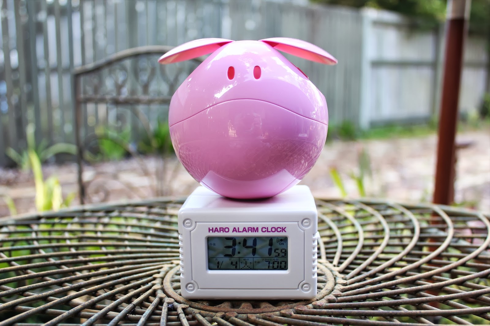 Figures.Japan: Haro Alarm Clock - Mr. Pink - Gundam Seed - Lacus Clyne