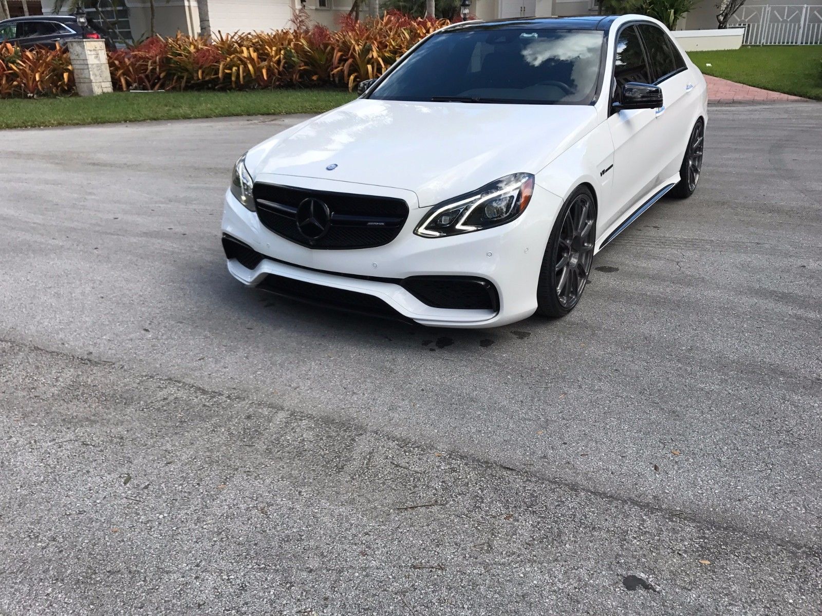 2014 Mercedes-Benz W212 E63 AMG on HRE P43SC Wheels | BENZTUNING