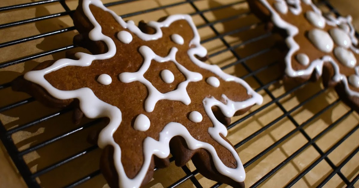 Pierniczki (Polish Gingerbread Cookies) #EattheWorld