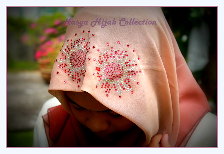 Hasya Hijab Collection: Shameena Design (Tudung Bawal Manik)