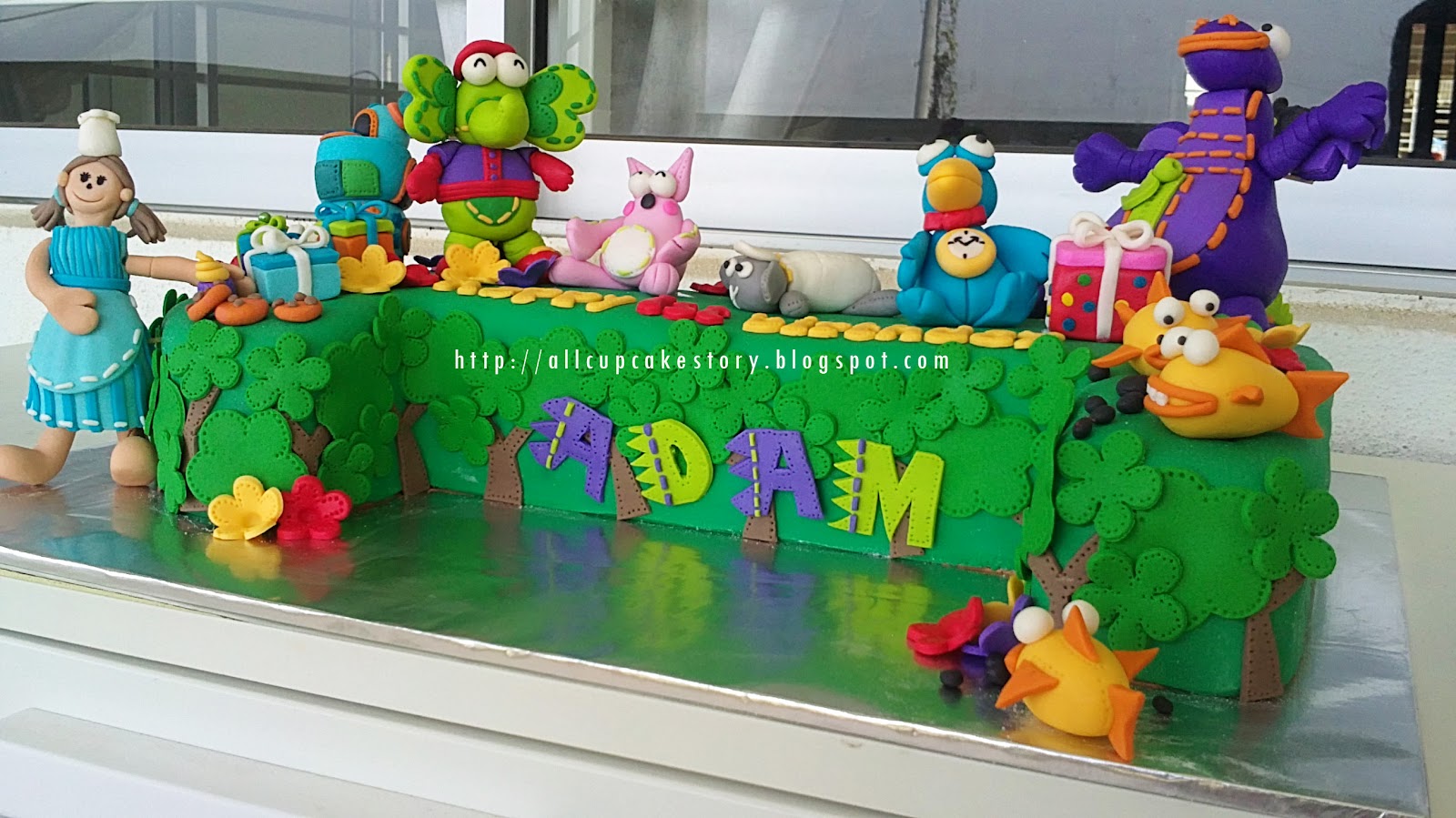 Dibo & Friends Cake | Today's Inspiration
