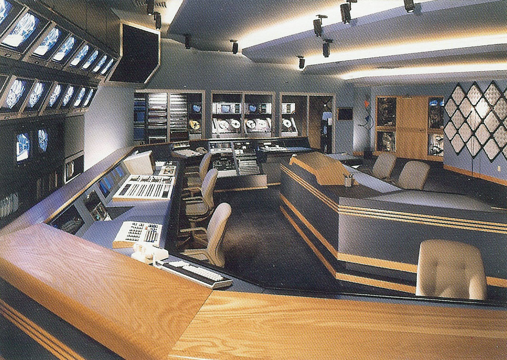 Adventures of Sound Tech Guy: Le Studio Morin Heights Is Dying A ...