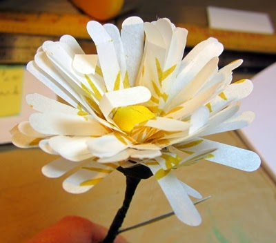 Crafty Maria Tutorials: Build a Bouquet - the Daisy - A Tutorial