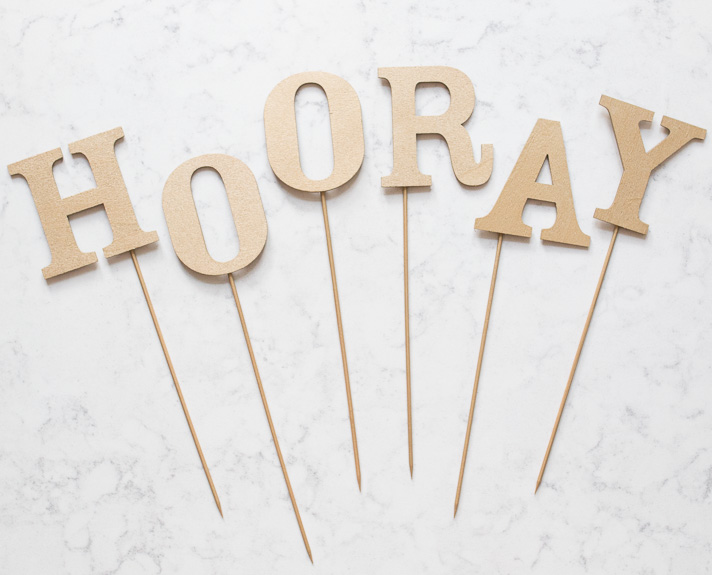 DIY Cake Topper: A Graduation Hooray! | 17 Apart