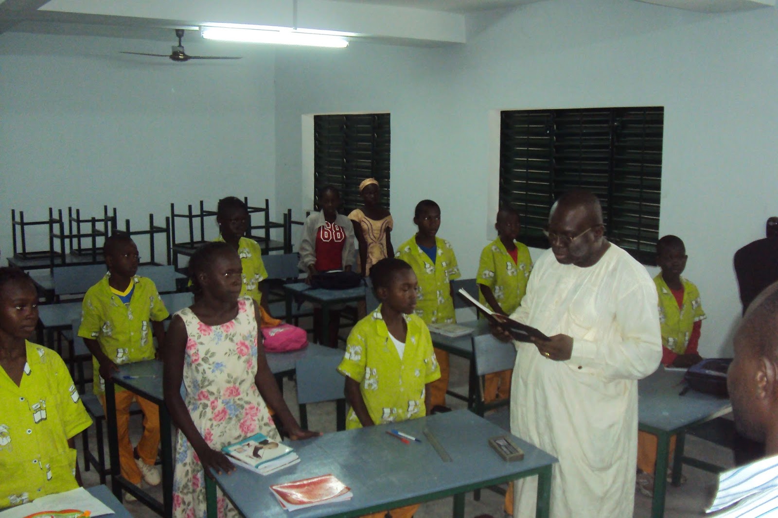 David et Nathan au Cameroun: Visite du Gouverneur